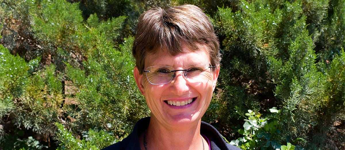 WOMEN'S WORK-TONYA-GROWING STRONG